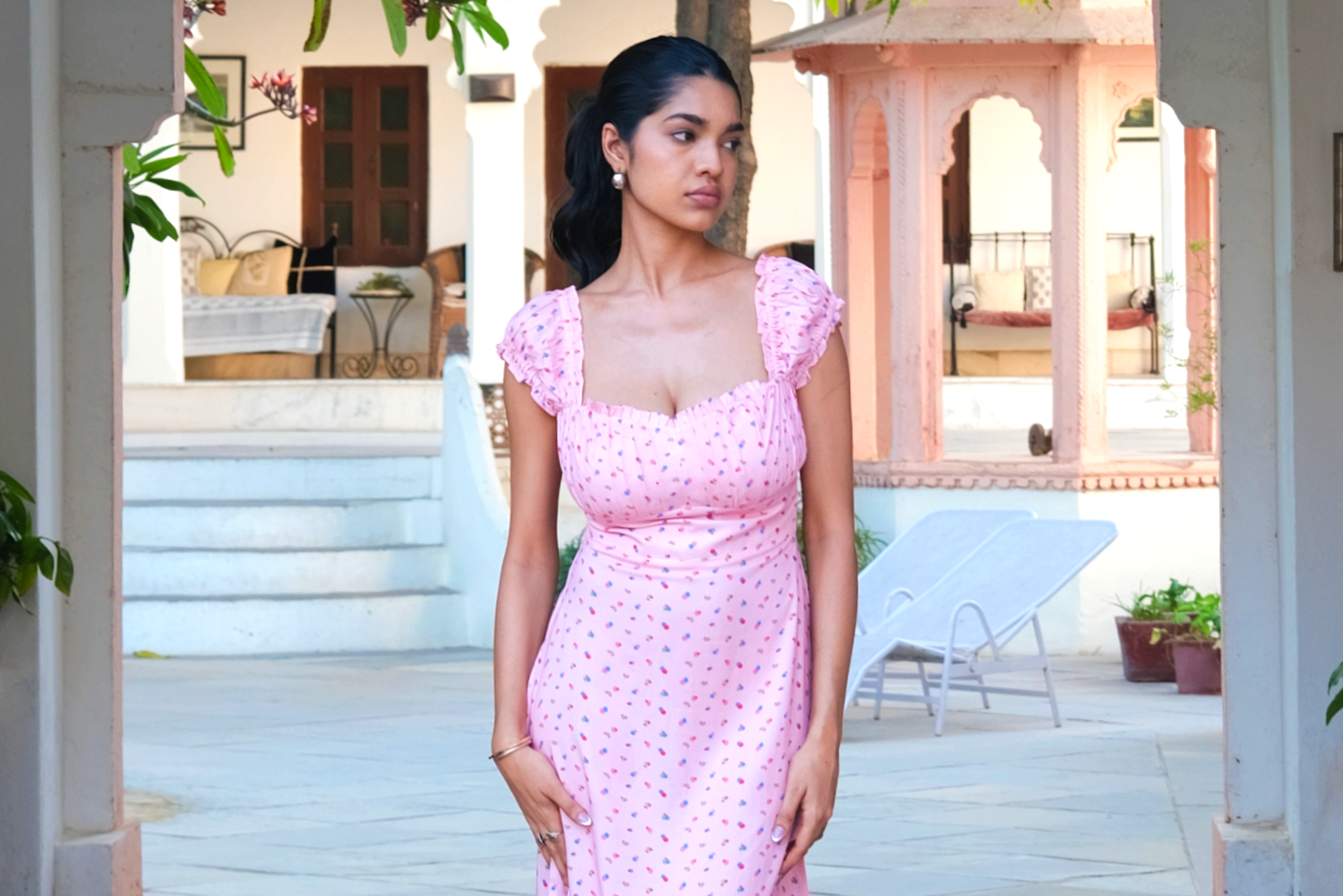 The Best Fabrics for Women’s Clothing in Hot Weather – ARTHMOD