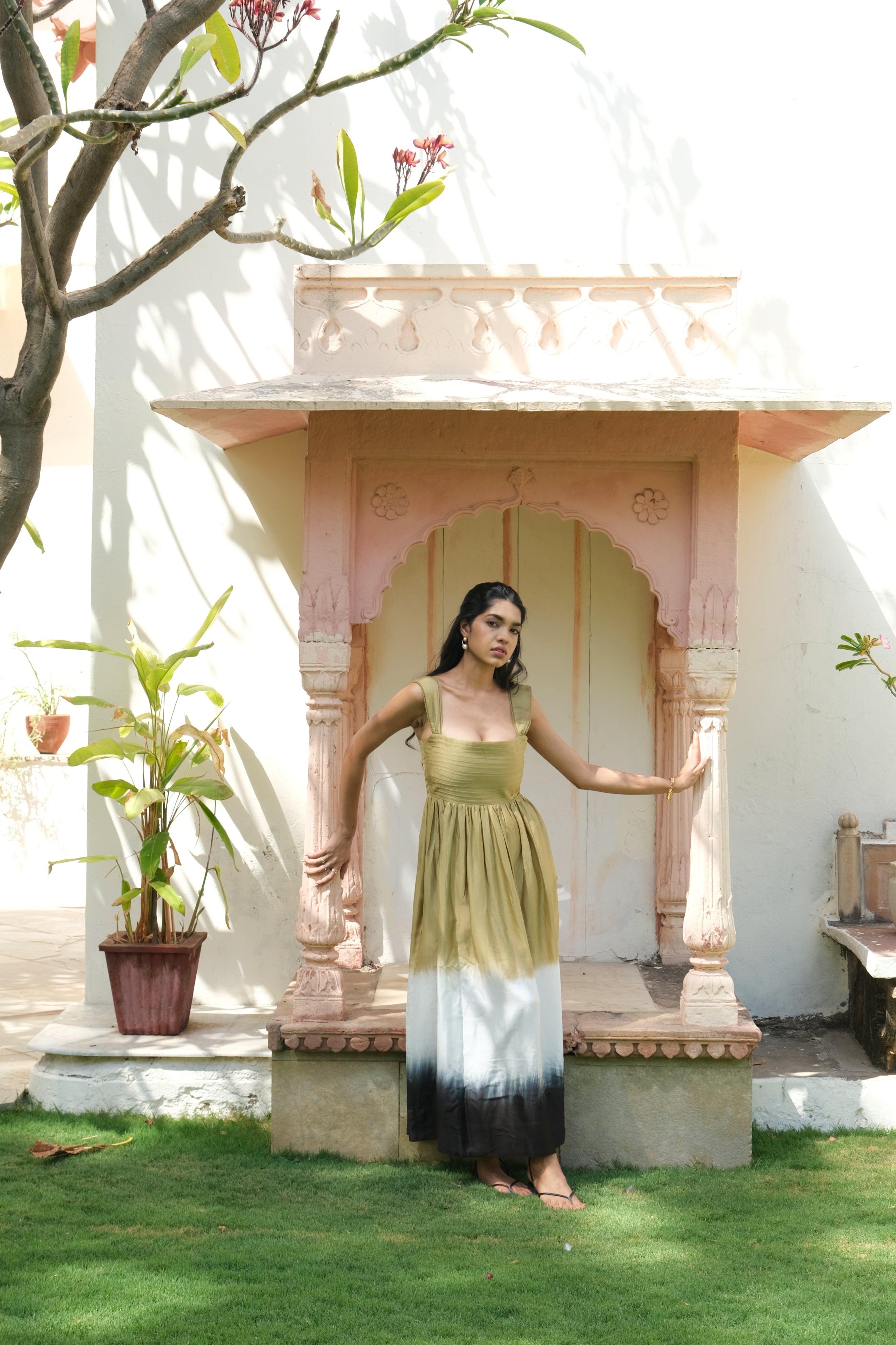 Meera Midi – ARTHMOD